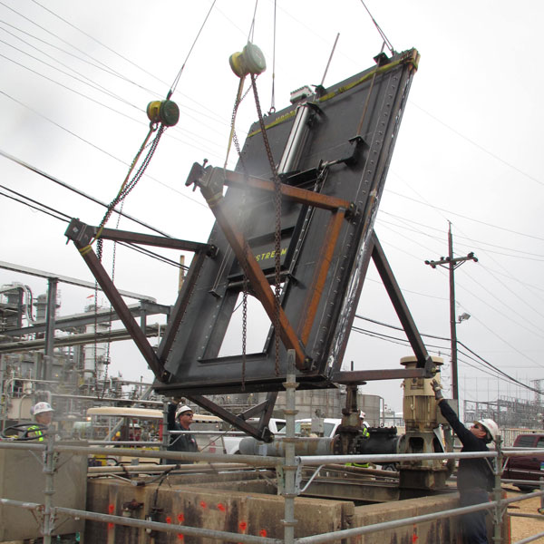 Grant Pass Sluice Gate Installation - Watch Technologies
